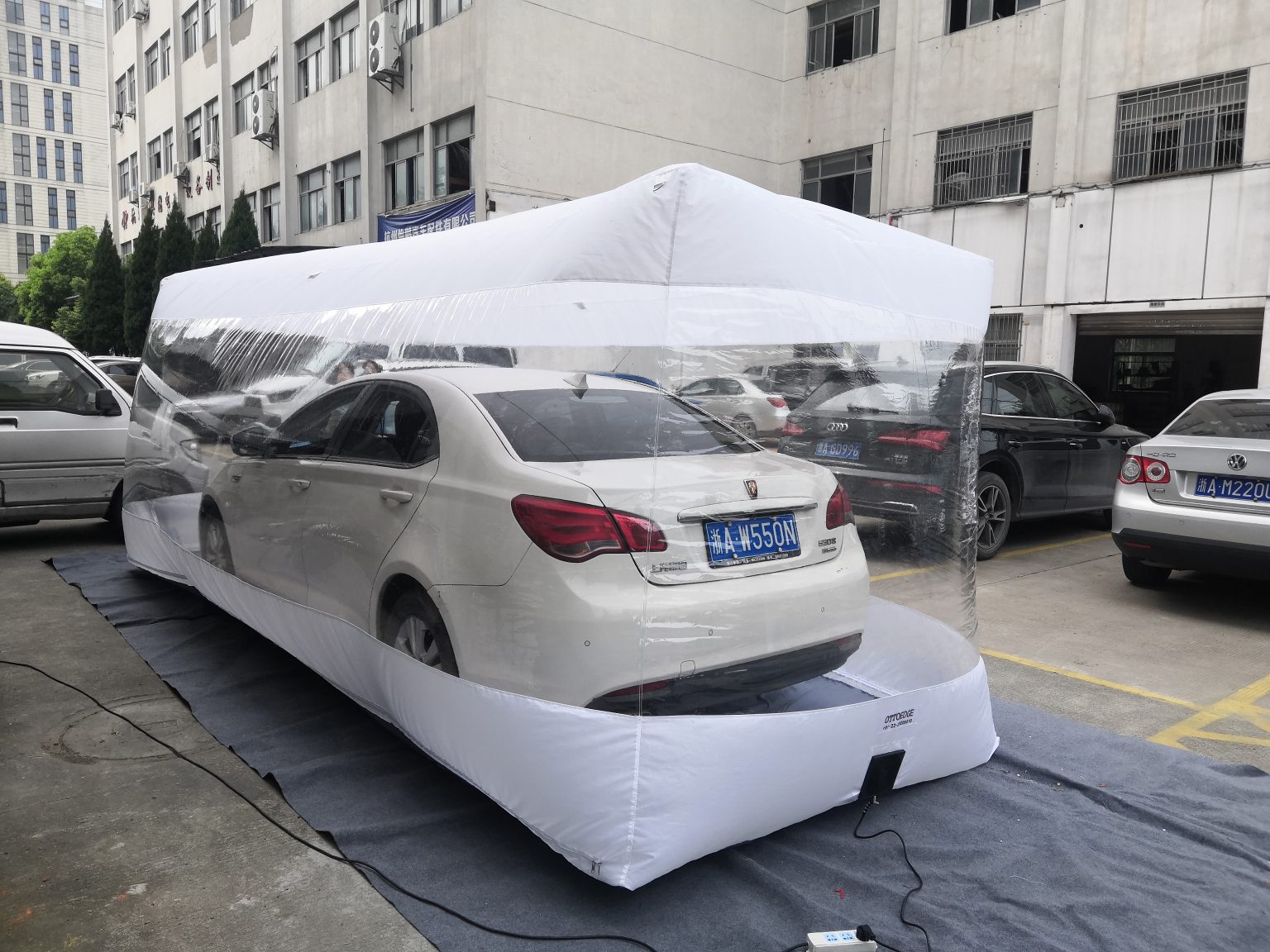 Inflatable Clear Car Cover | Customiz | India TATA Motor - Aerostat ...